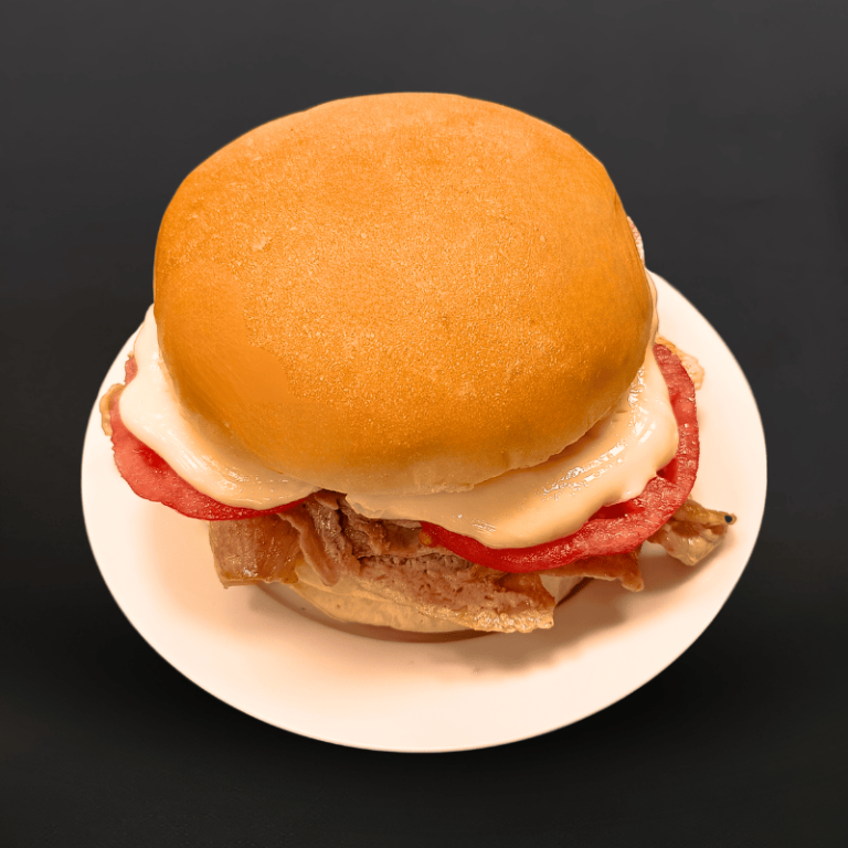 LOMITO ⭐ TOMATE Y MAYO ⭐ $6.100 – Dino Garage